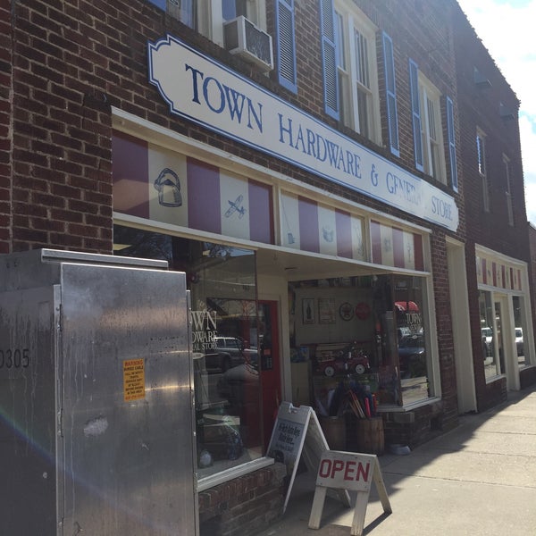 Town Hardware & General Store - 2 tips