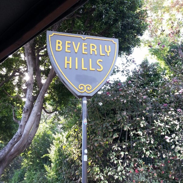 Beverly Hills Sign - General Travel