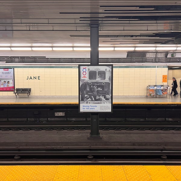 Jane Subway Station - Runnymede - Bloor West Village - 5 tips