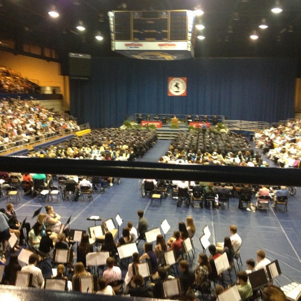 Photos at Memorial Athletic & Convocation (MAC) Center - 7 tips