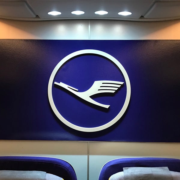 Photos at Lufthansa Flight LH 779 - Plane in Singapore