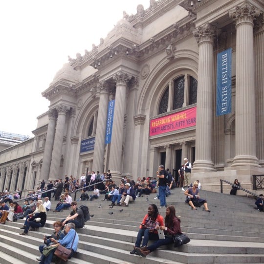 Photos at Metropolitan Museum Steps - Central Park - New York, NY