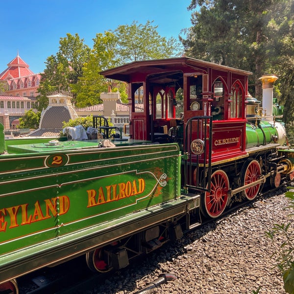 Disneyland Railroad – Main Street Station - Chessy, Île-de-France