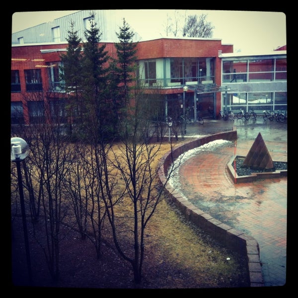 Luleå universitetsbibliotek / LRC - College Library