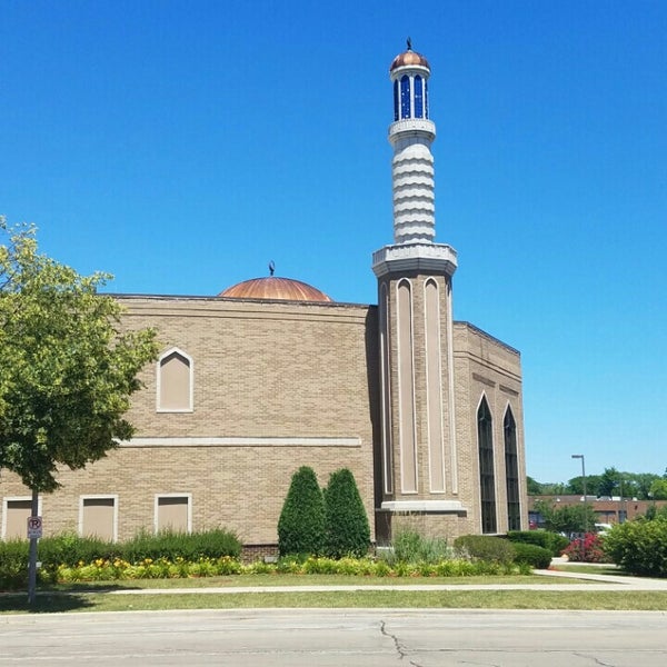 Photos at MEC Mosque and School - Menard St