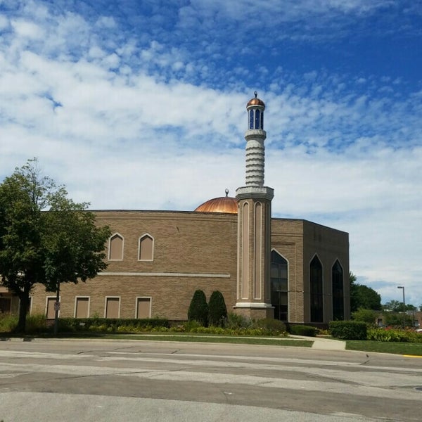 Photos at MEC Mosque and School - Menard St