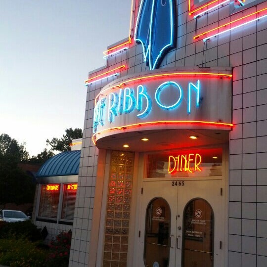 Blue Ribbon Diner- Burlington - Diner