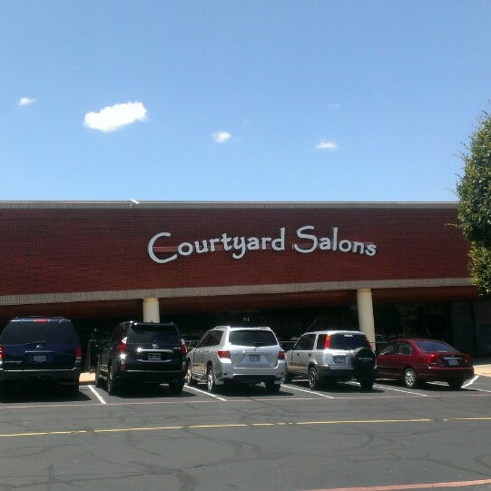 Courtyard Salon - 12 tips from 214 visitors