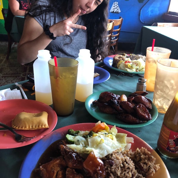 Reggae Hut - Caribbean Restaurant