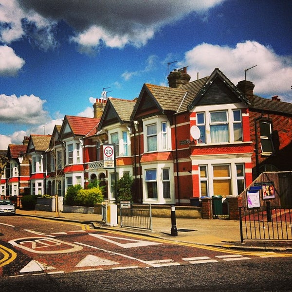 Harlesden Town Centre - Kensal Green - 1 tip