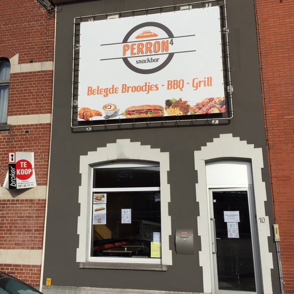 Perron 4 Snackbar - Roeselare, West-Vlaanderen