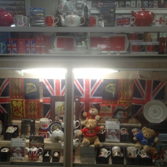 Continental Shop - Wilshire-Montana - 3 tips from 42 visitors