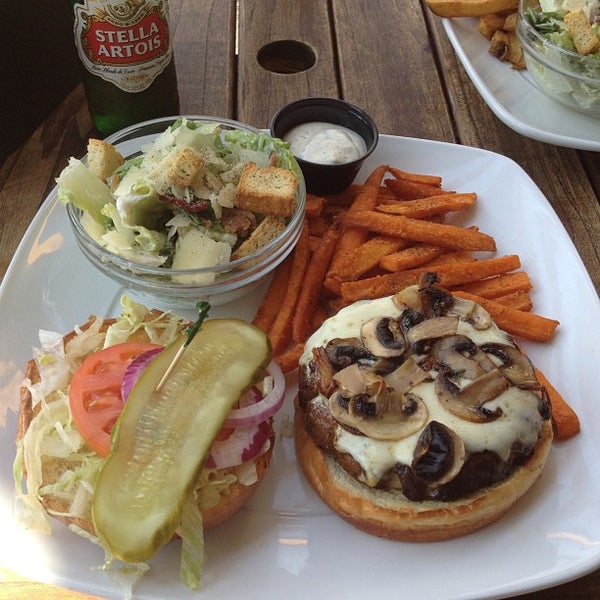 Photos at Original Joe's Restaurant & Bar - Northwest Calgary - 1220 ...