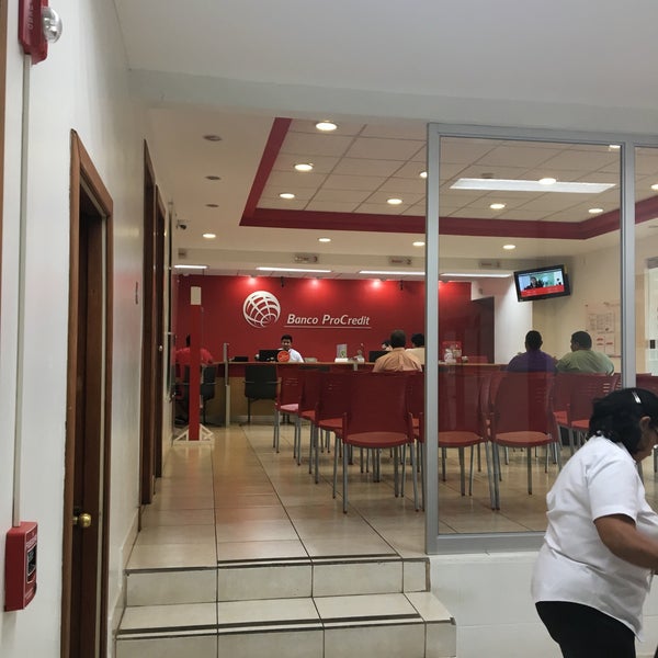 Avanz - Suc. Plaza España - Banco en Managua