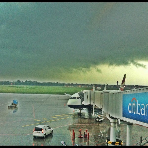 Gate B11 - 2 tips from 781 visitors