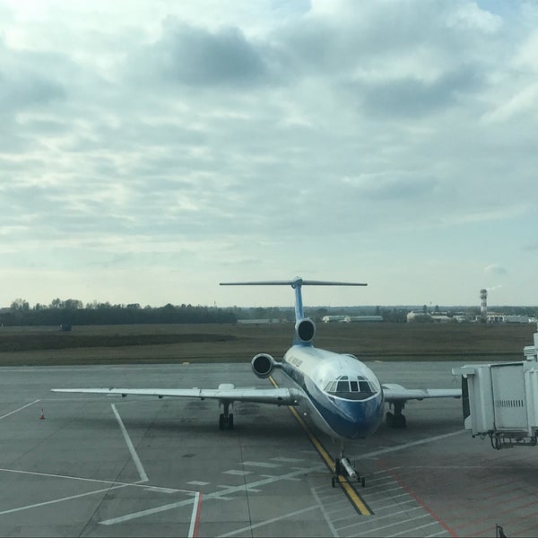 Gate B11 - 2 tips from 781 visitors