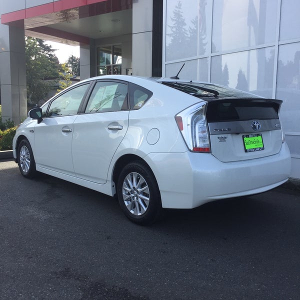 Toyota of Lake City - Car Dealership in Seattle