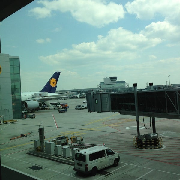 Gate A62 - Flughafen - Terminal 1