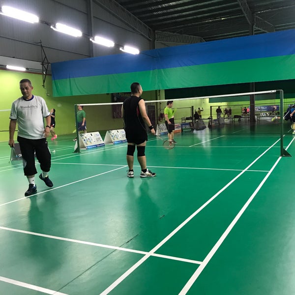 Champion Badminton Court - 10 tips