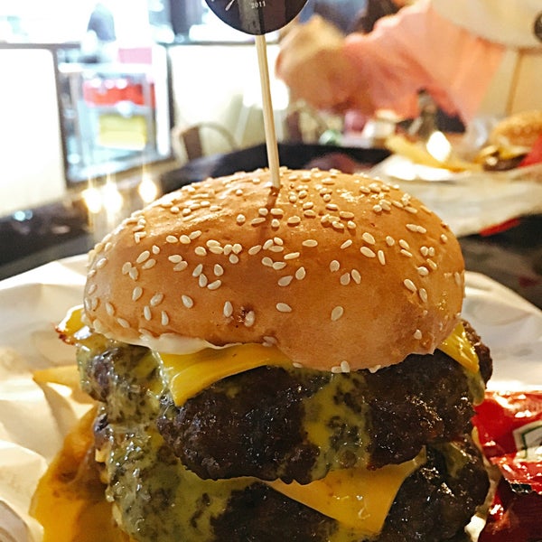 Burger Bakar