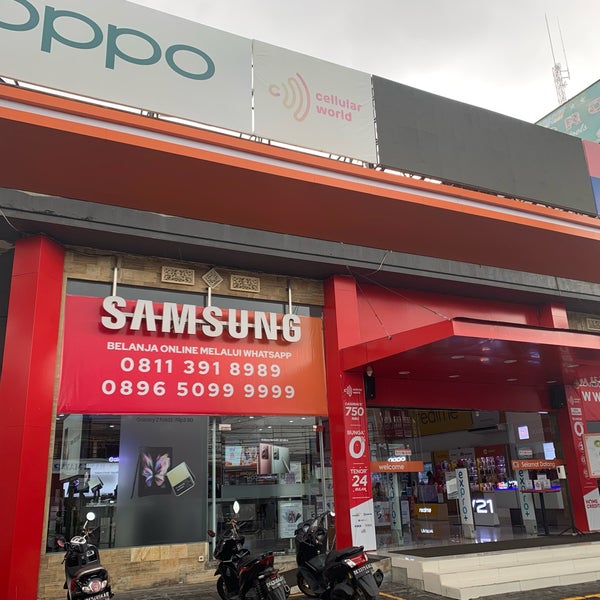 Cellular World - Jalan Gatot Subroto