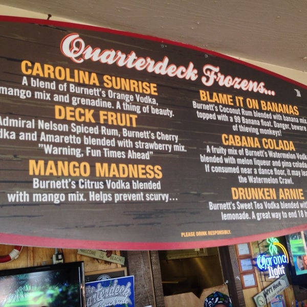The Quarterdeck Oceanfront Beach Bar & Grill - Bar