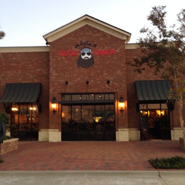 Willie's Duck Diner - 27 tips from 379 visitors