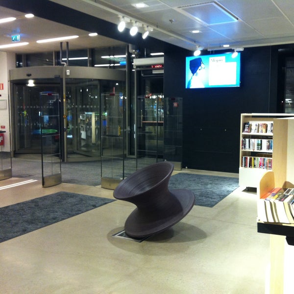 Stadsbiblioteket - Library in Lorensberg