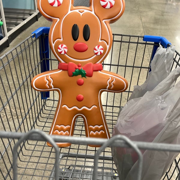 Walmart Supercenter - New Castle, PA