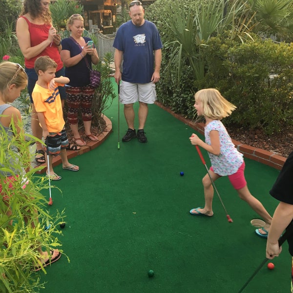 Mayday Golf - 715 Highway 17 N