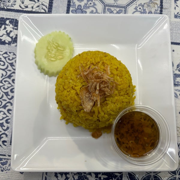 โรตี-มะตะบะ (Roti-Mataba) - ชนะสงคราม - 136 Phra Arthit Rd.