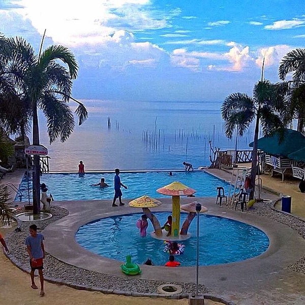 Villa Iska Beach Resort - Beach