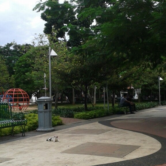 Taman Menteng - Park in Jakarta Pusat