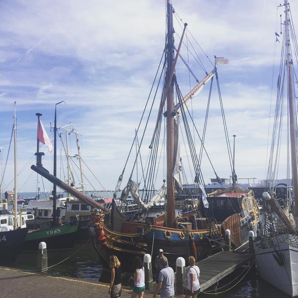 Haven Volendam - Harbor or Marina in Volendam