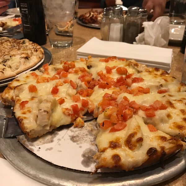 Old World Pizza - Pizzeria