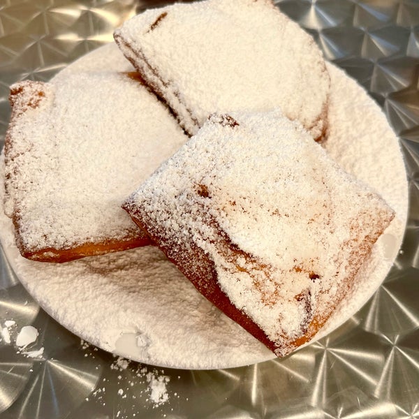 New Orleans Coffee & Beignets - Milan - New Orleans, LA