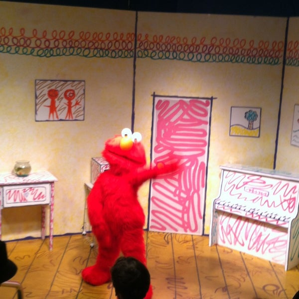 Elmo's World - 3 tips from 328 visitors
