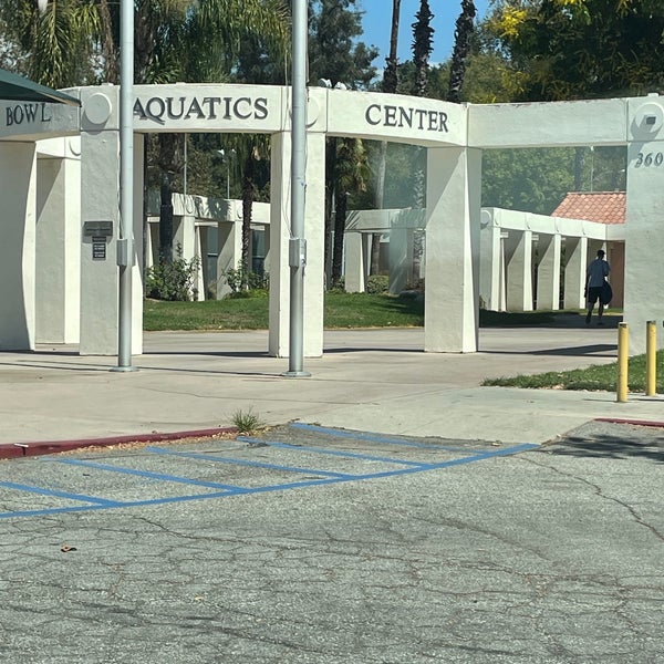 Rose Bowl Aquatic Center - Swimming Pool in Pasadena