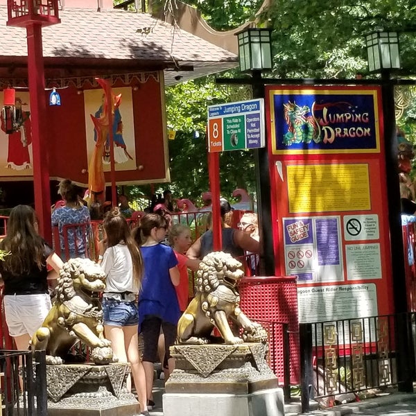 Jumping Dragon - Attraction