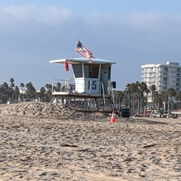 HB Lifeguard Tower 15 - 3 tips from 228 visitors