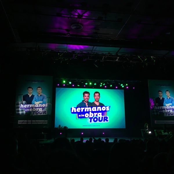 Teatro Teletón - Concert Hall in Centro Histórico