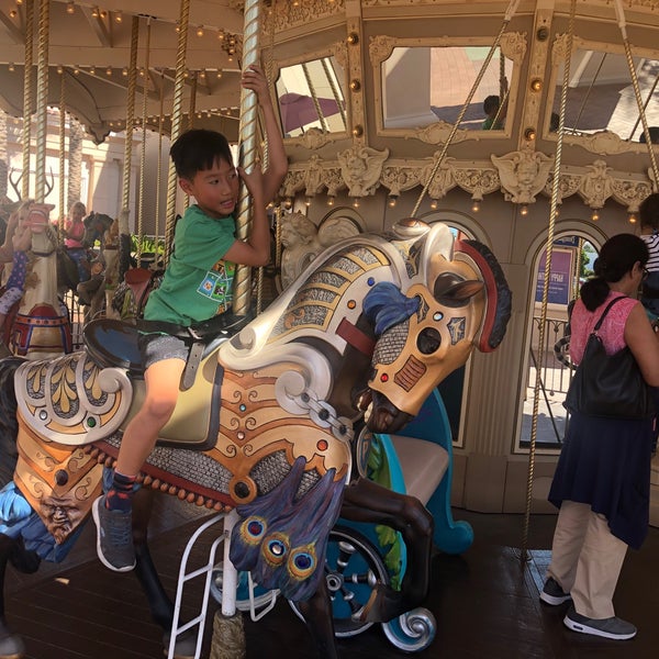 Carousel - Attraction in Irvine