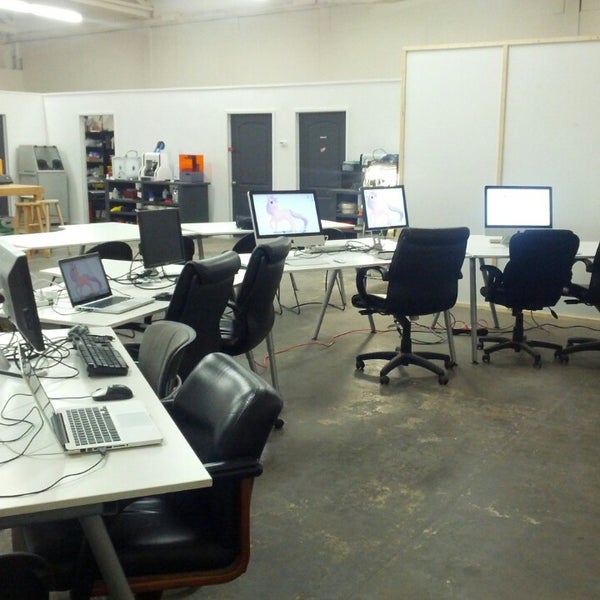 Fab Lab - Community Center in San Diego