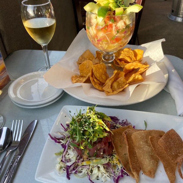 Mercedes Bar & Grill - Cuban Restaurant