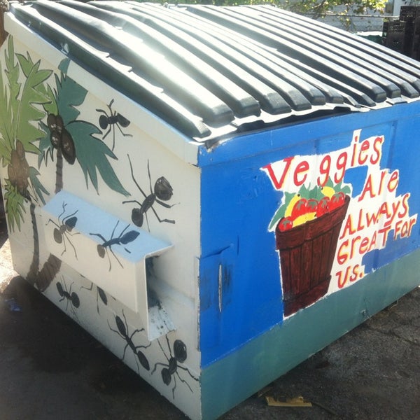 Fausto's Food Palace - Grocery Store in Key West