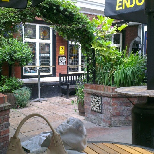 Ye Olde White Harte - 25 Silver St.