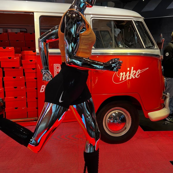 Nike Berlin - Sporting Goods Retail in Charlottenburg