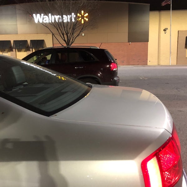 Walmart Supercenter - 7 tips from 573 visitors