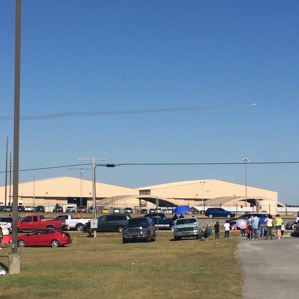 ROBINS AFB Bldg 91 C-130 - Military Base