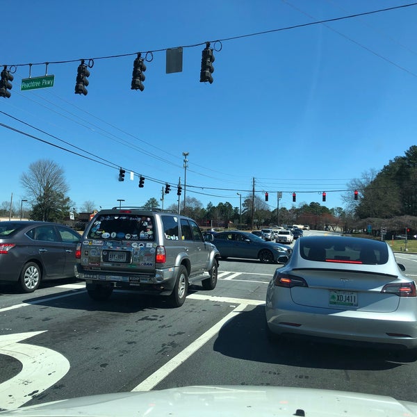 Shell - 5500 Spalding Dr